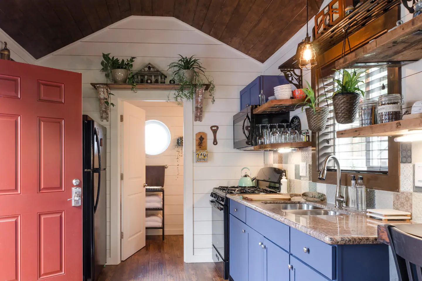 Roger & Martha’s tiny house — economical, artistic, and prefab ...